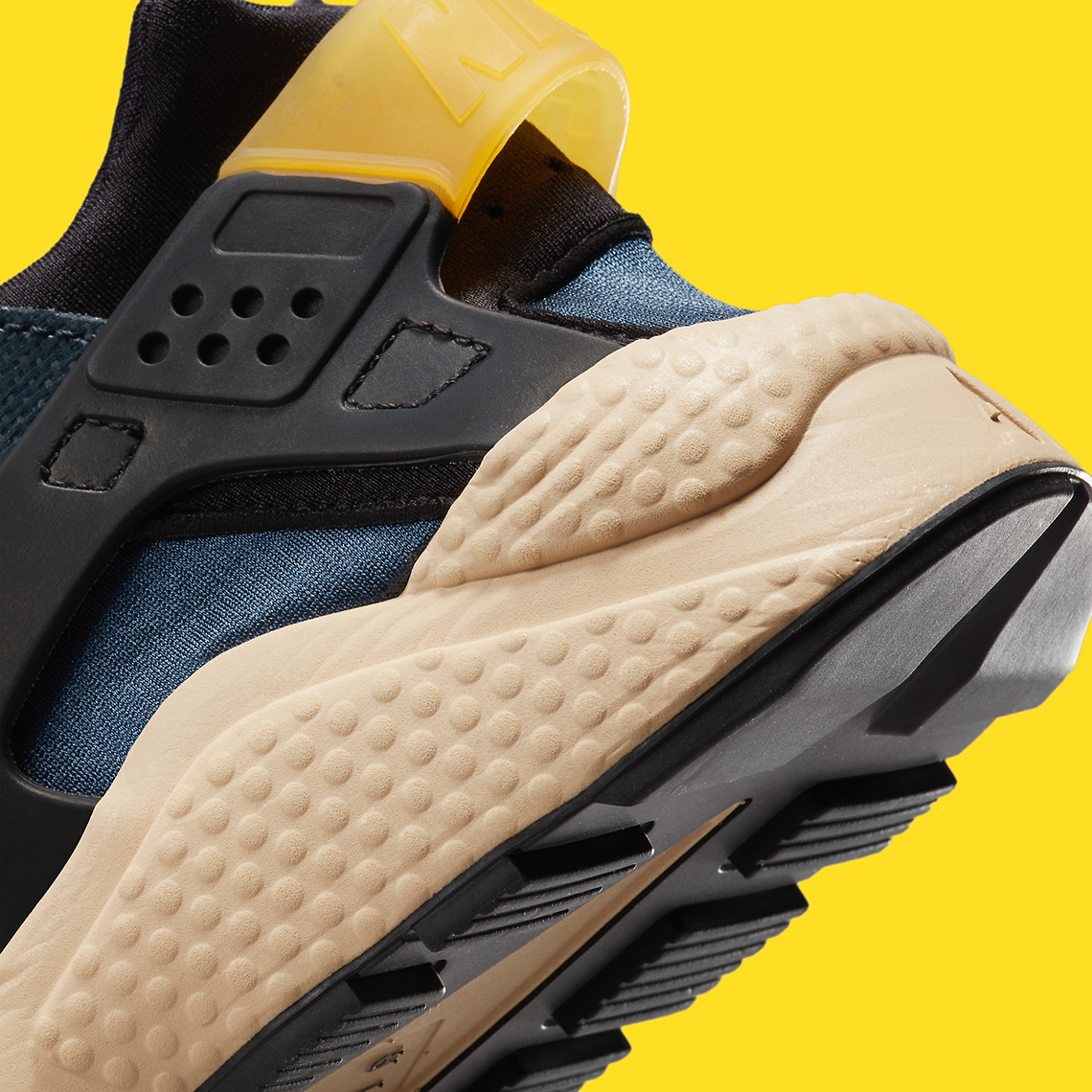 Nike Air Huarache "Navy/Yellow" DZ4852-001 | SneakerNews.com