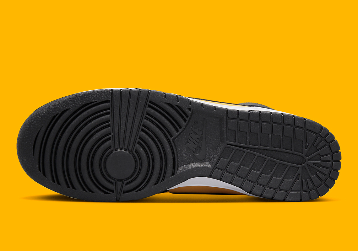 Nike Dunk High "Bruce Lee" DD1399-700 | SneakerNews.com