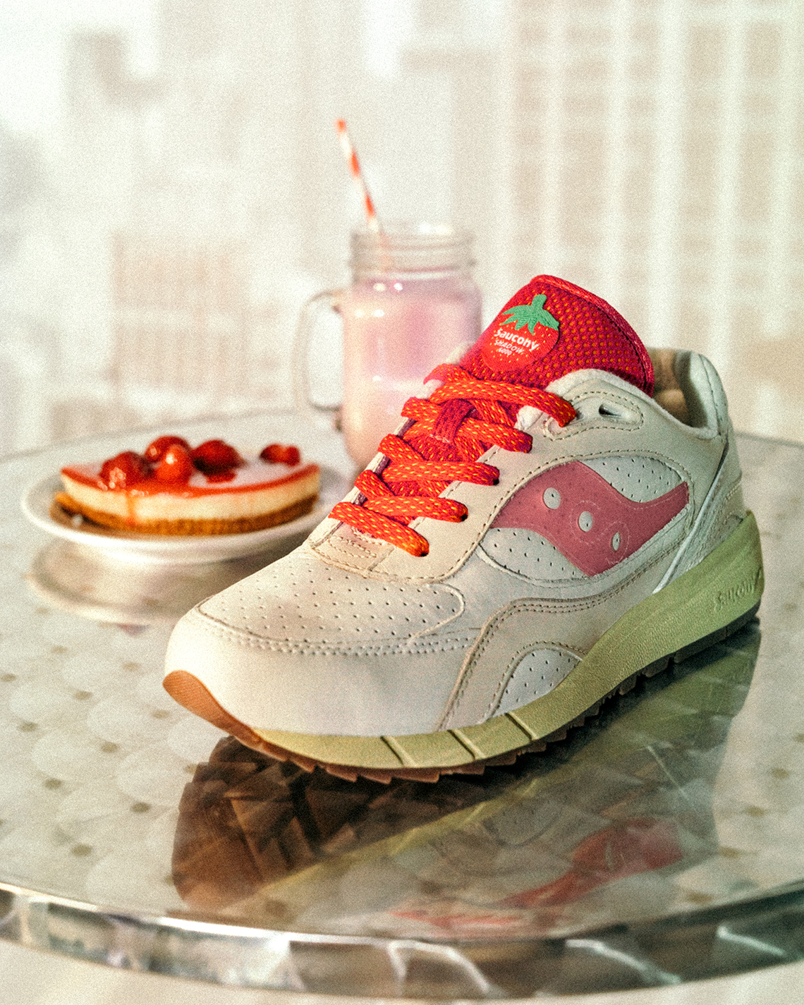 Saucony Shadow 6000 "New York Cheesecake" | SneakerNews.com