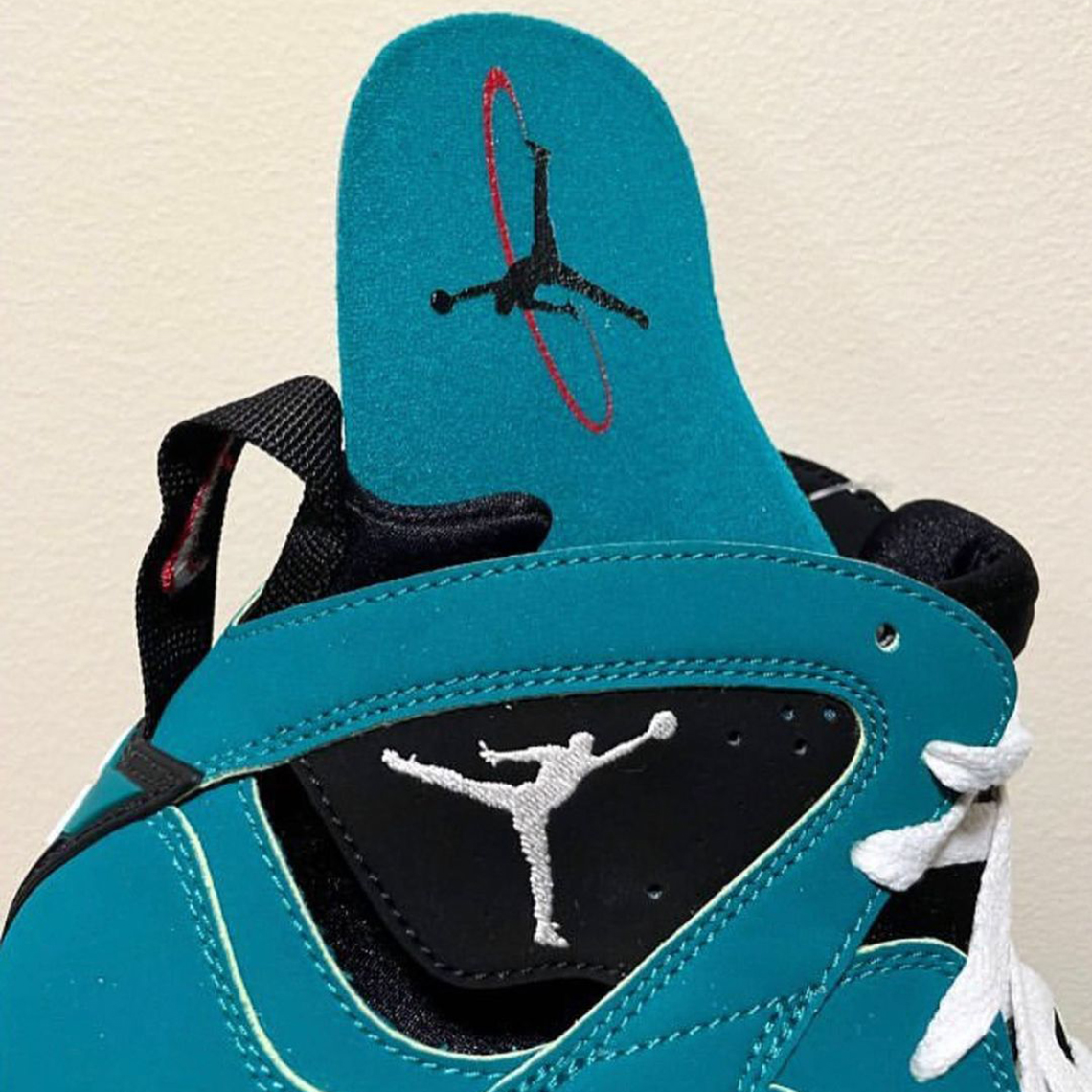 Unreleased Air Jordan 7 "Ken Griffey Jr." | SneakerNews.com