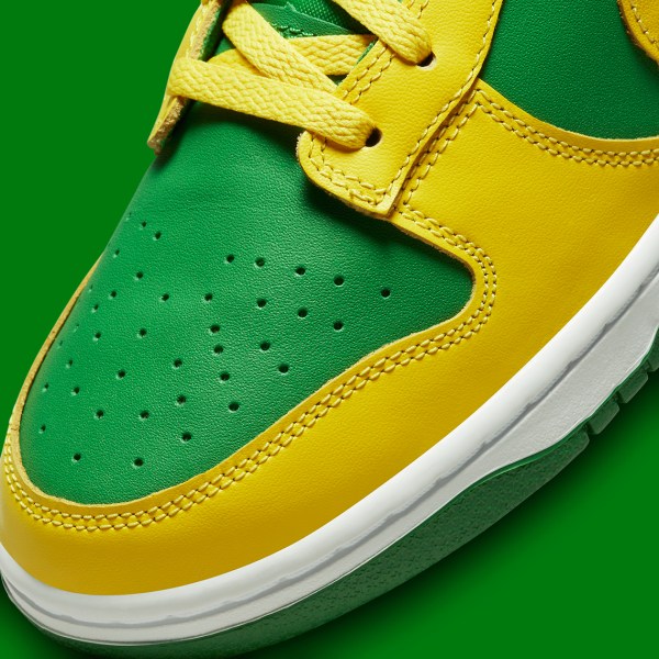 Nike Dunk Low Reverse Brazil DV0833-300 | SneakerNews.com