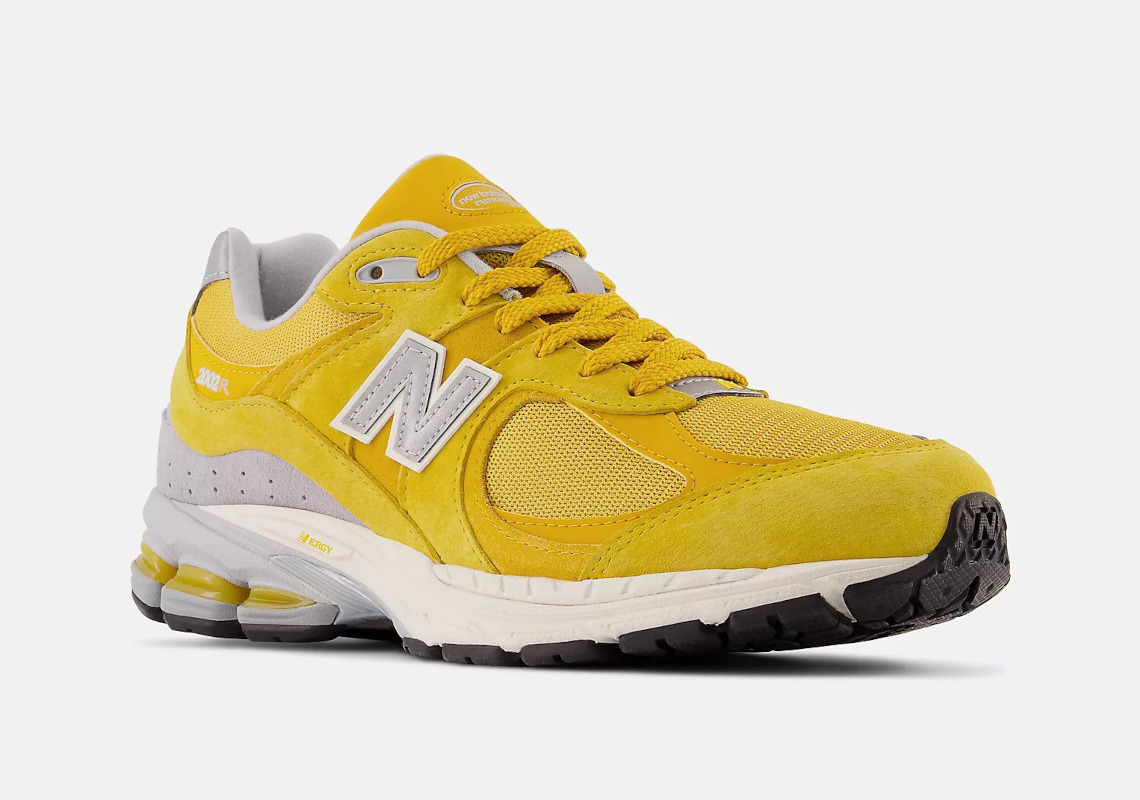 New Balance 2002R "Egg Yolk" M2002RHT | SneakerNews.com