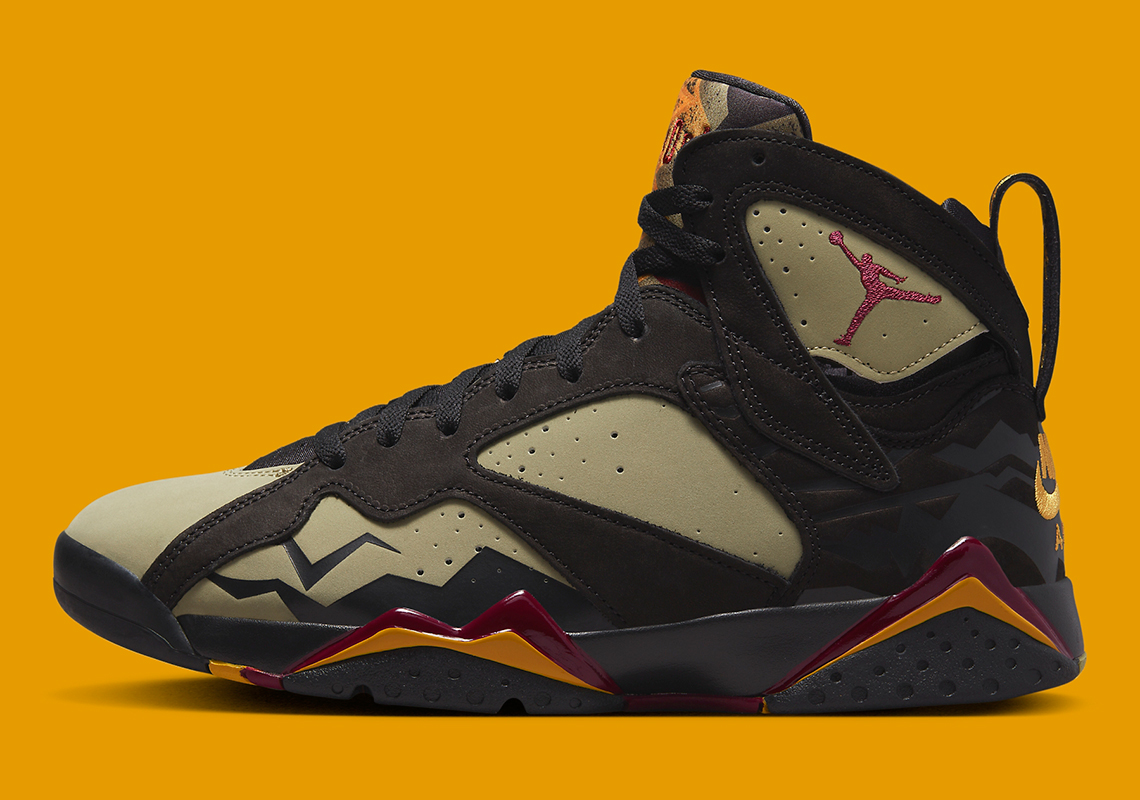 Air Jordan 7 Retro SE "Black/Olive" DN9782-001 | SneakerNews.com