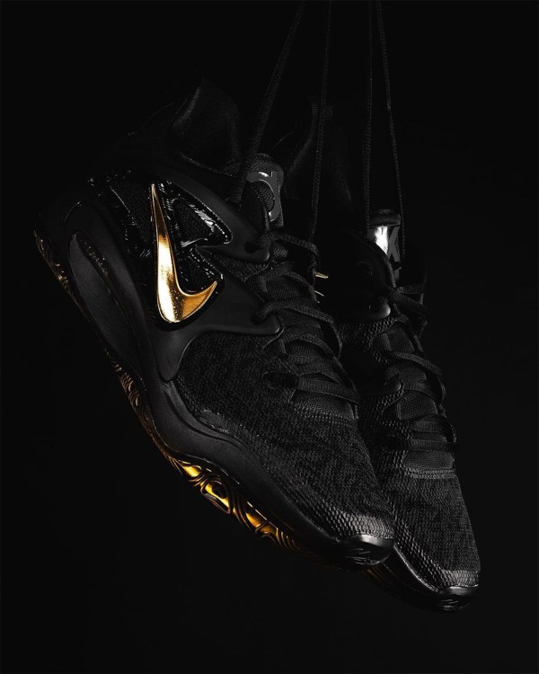 Nike x Oregon PE's Phil Knight Invitational 2022 | SneakerNews.com