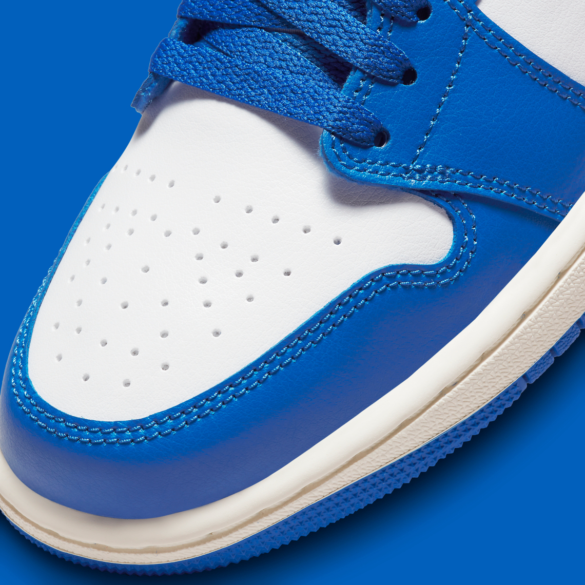 Air Jordan 1 Low "Royal Blue/White/Red" DC0774-416 | SneakerNews.com