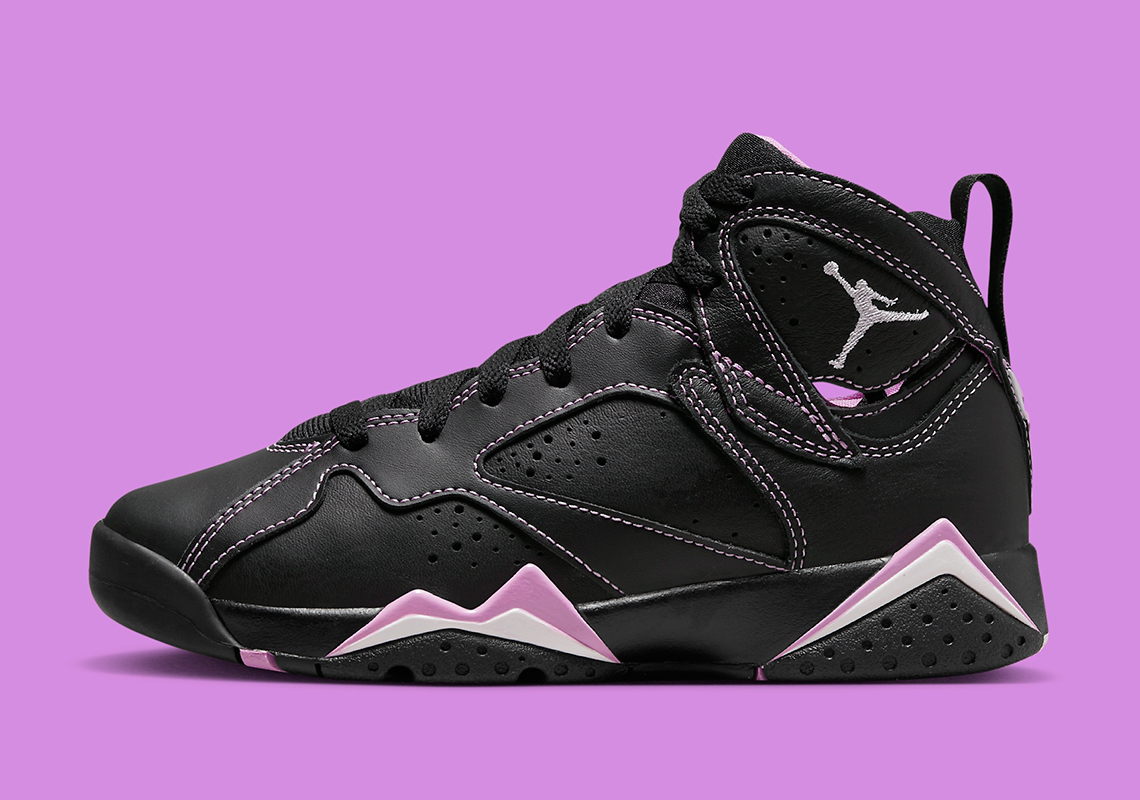 Air Jordan 7 GS Black Barely Grape Rush Fuchsia DV2255-055 ...