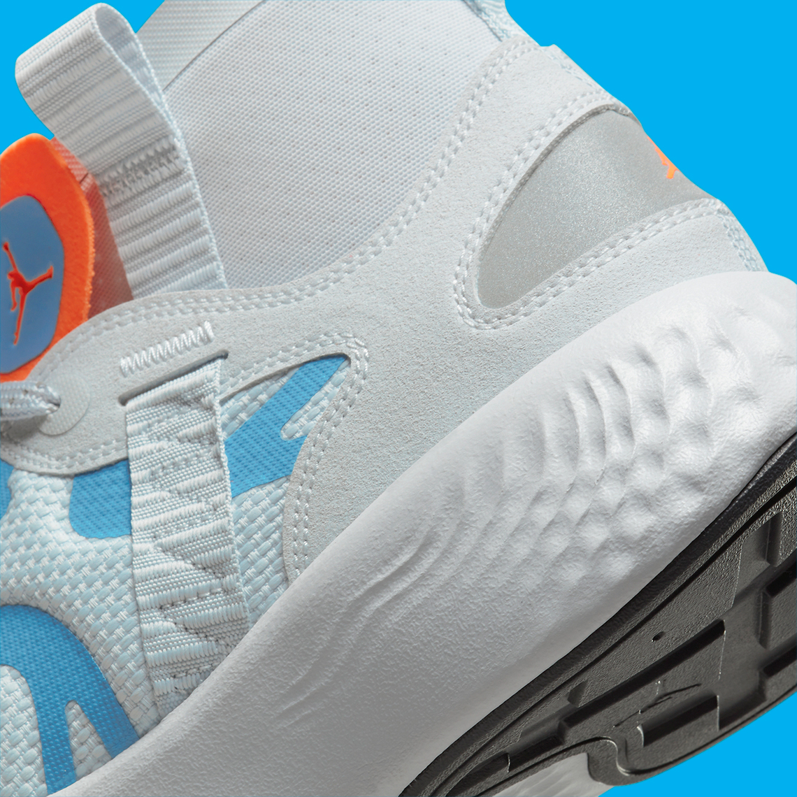 Jordan Delta 3 Mid "White/University Blue" | SneakerNews.com