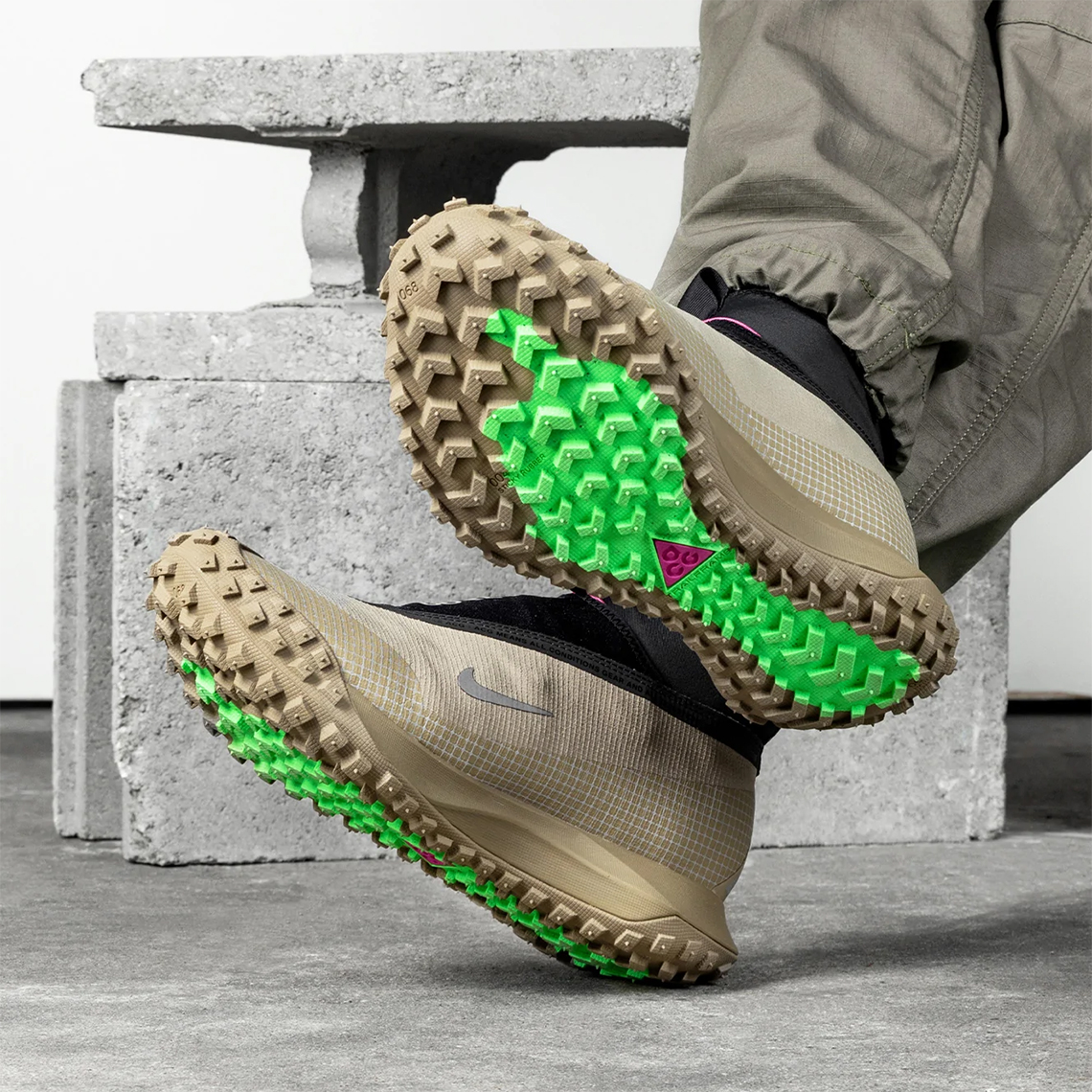 Nike ACG Mountain Fly GORE-TEX "Khaki" CT2904-200 | SneakerNews.com