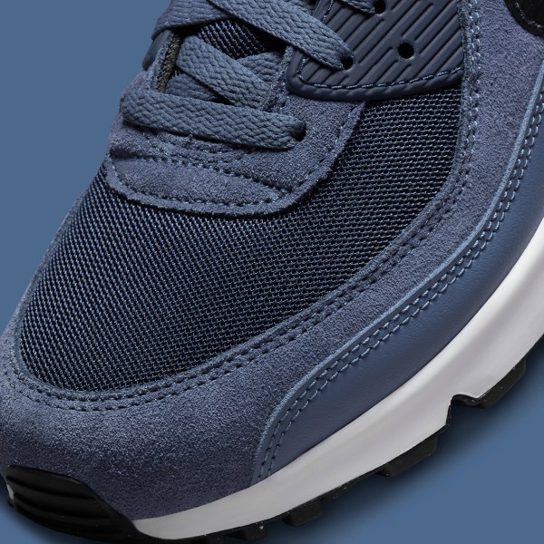 Nike Air Max 90 "Diffused Blue" FD0664-400 | SneakerNews.com