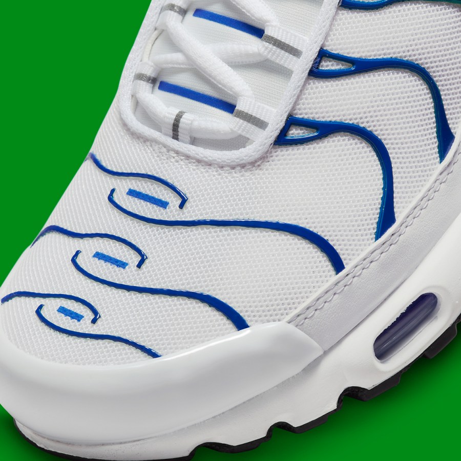 Nike Air Max Plus "Brazil" DZ3671-101 | SneakerNews.com