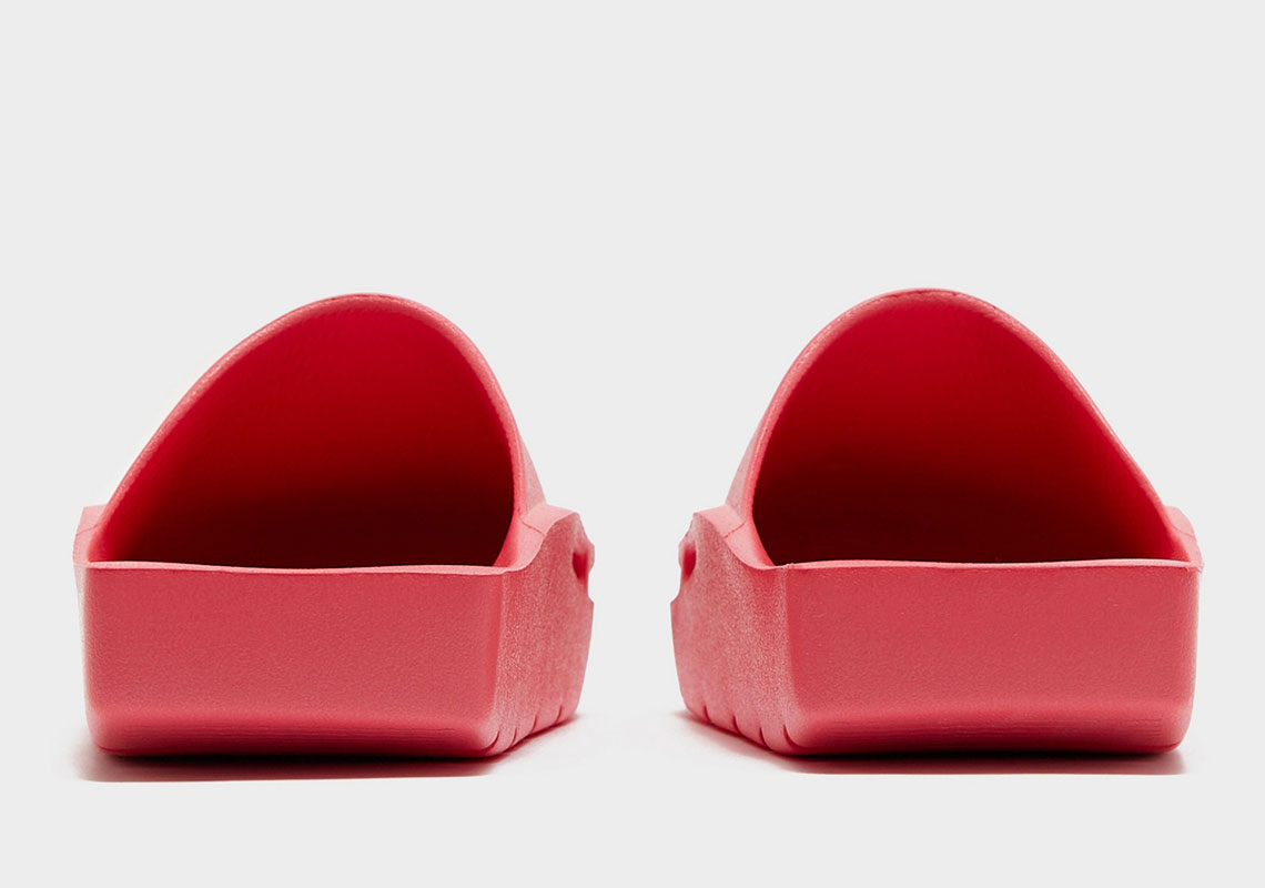 Jordan Hex Mule "Triple Red" Release Date | SneakerNews.com