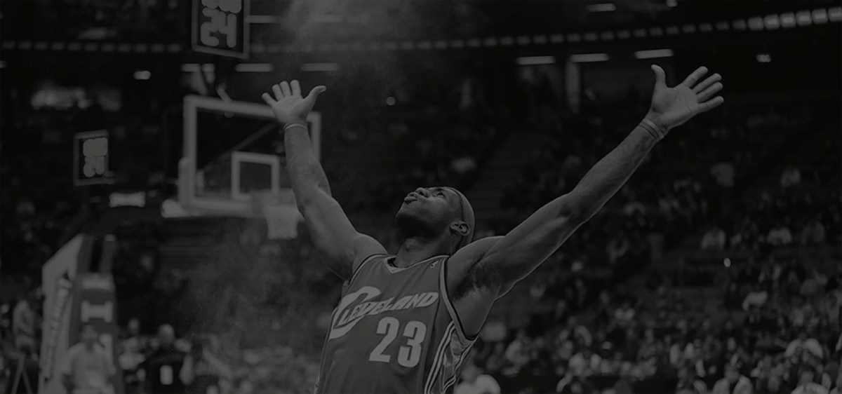 LeBron James Sets NBA All-Time Scoring Record | SneakerNews.com