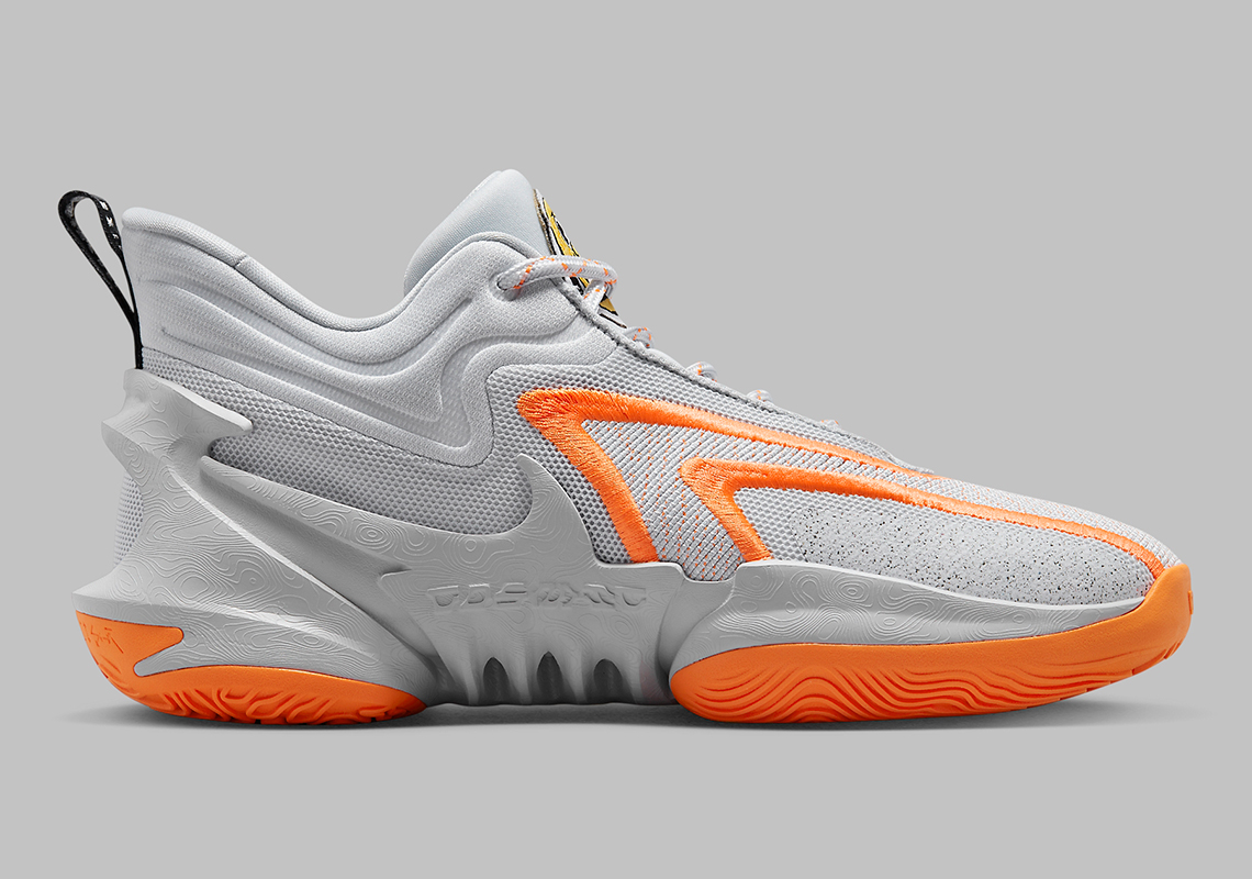 Nike Cosmic Unity 2 "Nike University" DH1537-004 | SneakerNews.com