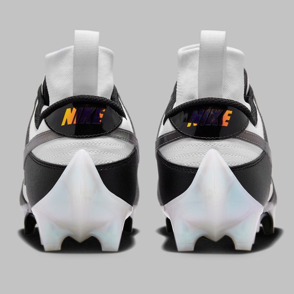 Nike Dunk "Panda" Cleats DZ4890-001 2023 | SneakerNews.com