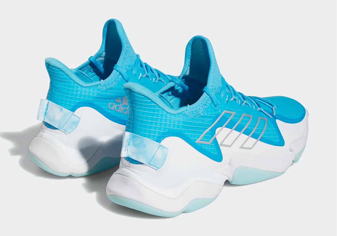 Pat Mahomes adidas Impact FLX "Sky Rush" HQ7167 | SneakerNews.com