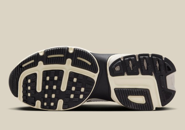 Nike Runtekk Womens FD0736-100 Release Date | SneakerNews.com