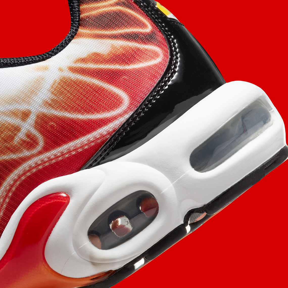 Nike Air Max Plus "Red Flames" DZ2531-600 | SneakerNews.com
