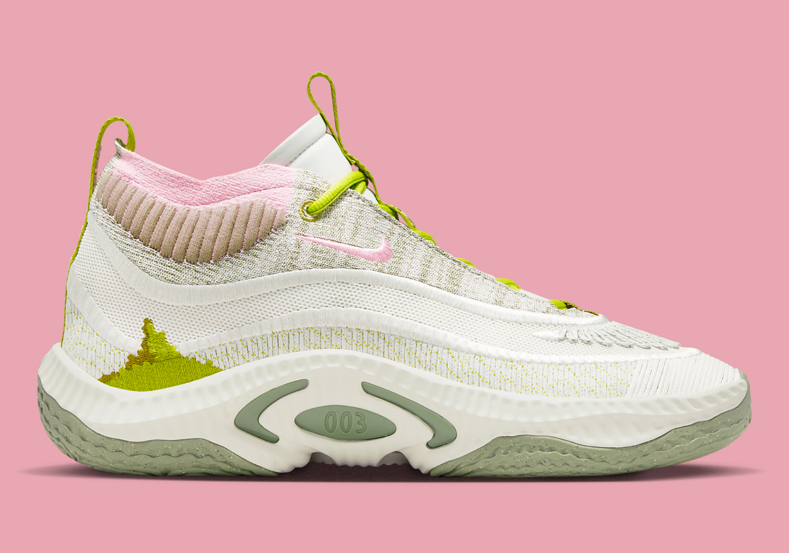 The Nike Cosmic Unity Debuts On 4/20 | SneakerNews.com