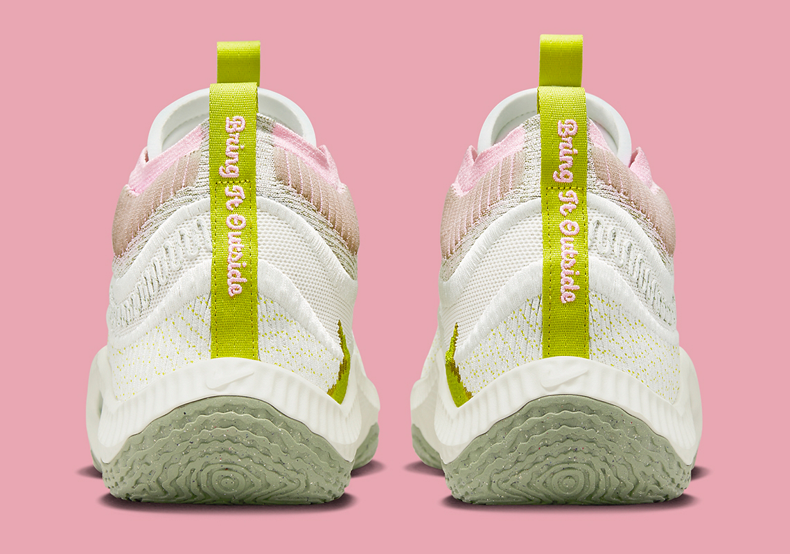 The Nike Cosmic Unity Debuts On 4/20 | SneakerNews.com