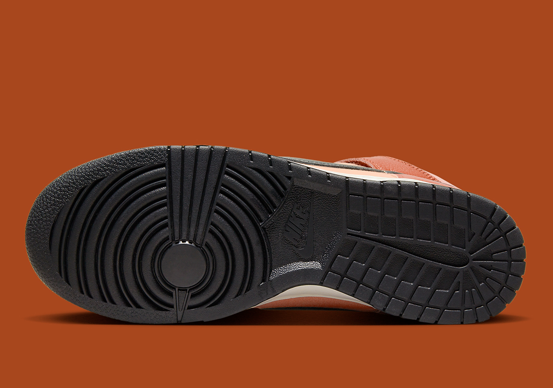 Nike Dunk Mid Brown Black DZ2533-200 | SneakerNews.com