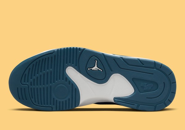 Jordan Stadium 90 "White/Blue" FB2269-104 | SneakerNews.com