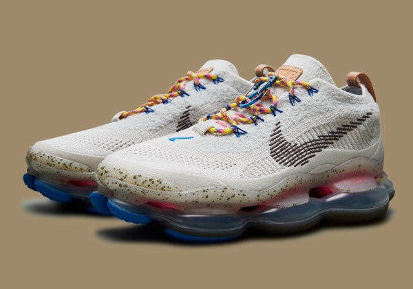 Air Jordan 1 Low GS "Black/Royal" 553560-140 | SneakerNews.com