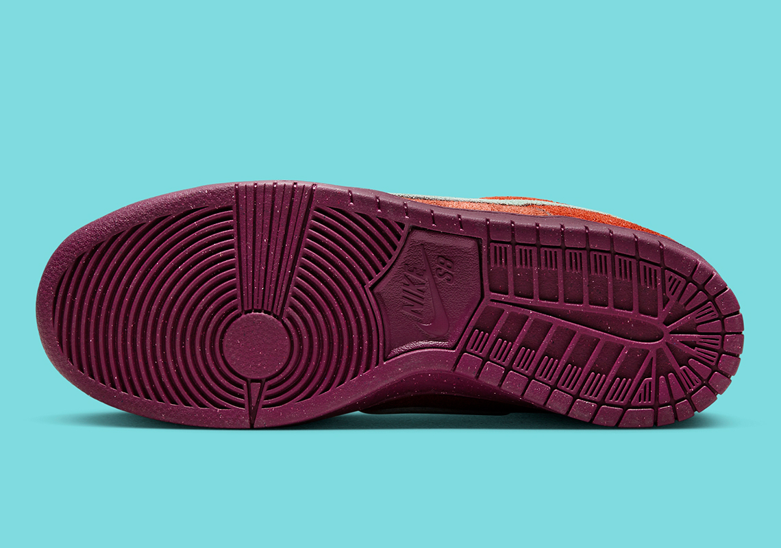 Nike SB Dunk Low Mystic Red DV5429-601 | SneakerNews.com