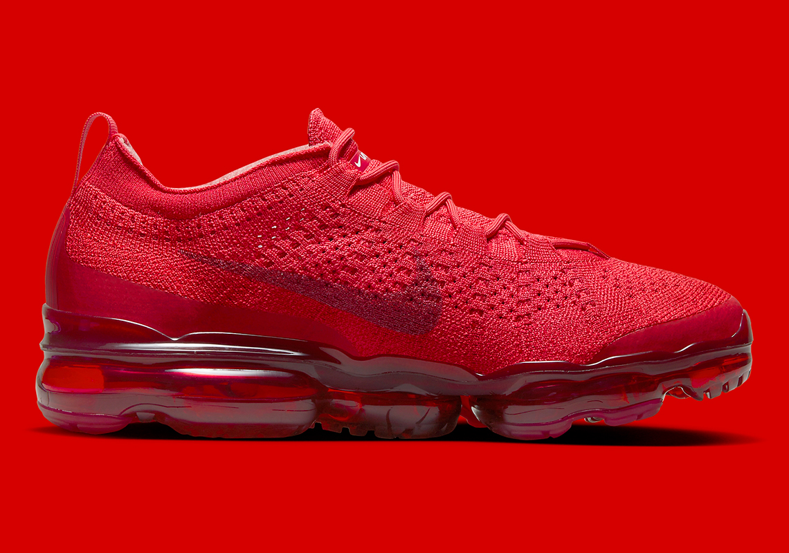 Nike Vapormax 2023 Flyknit "Triple Red" DV1678-600 | SneakerNews.com