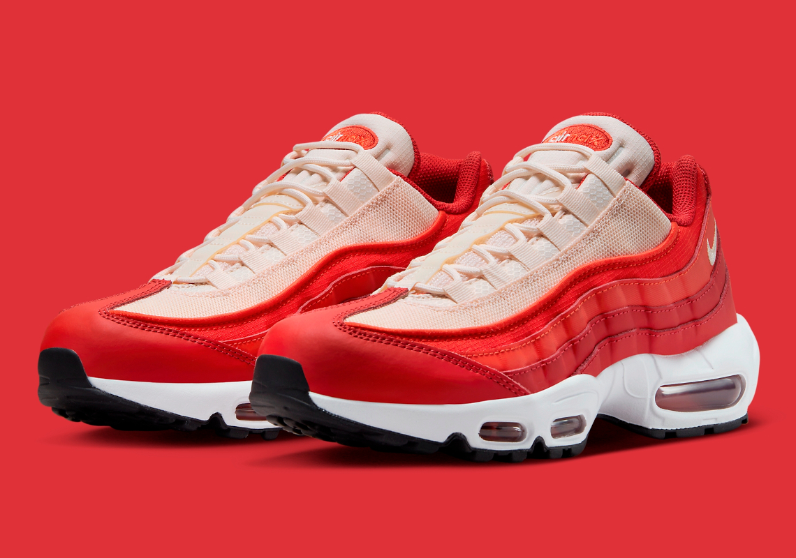 Nike Air Max 95 "Picante Red/Guava Ice" FN6866-642 | SneakerNews.com