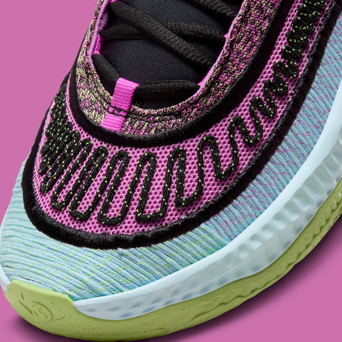 Nike Cosmic Unity 3 "Chaos" Release Date | SneakerNews.com