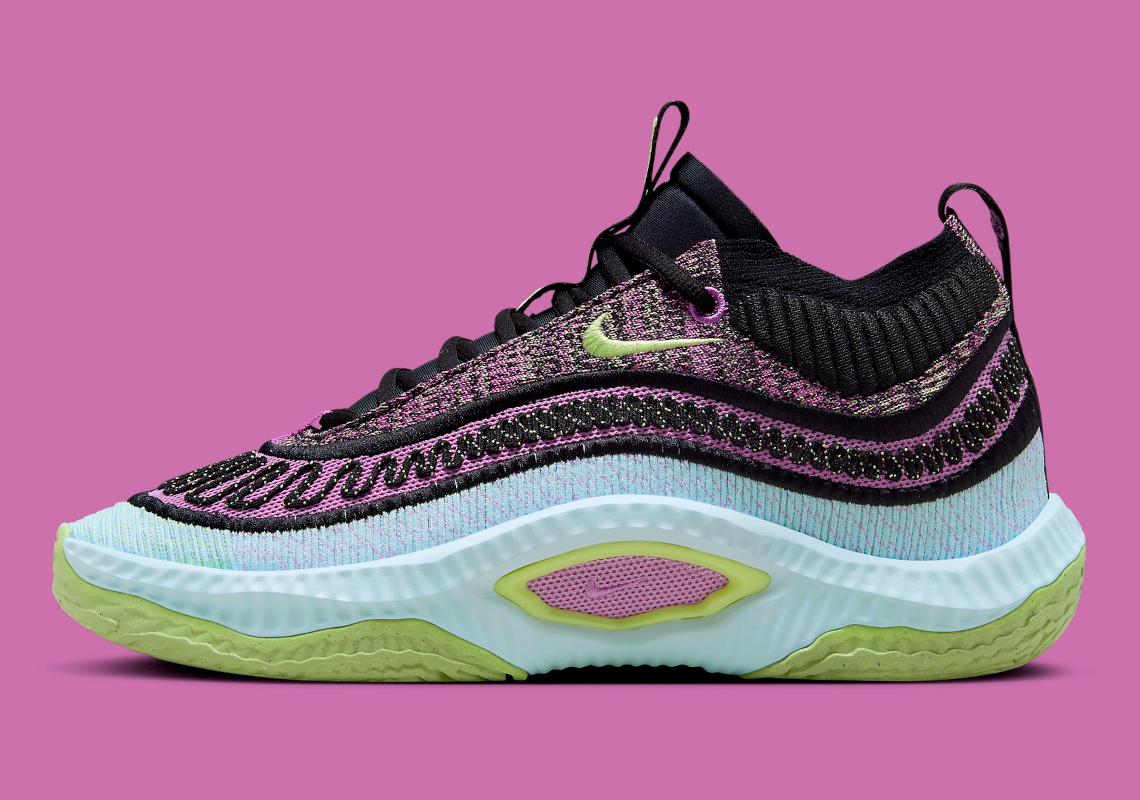 Nike Cosmic Unity 3 "Chaos" Release Date | SneakerNews.com