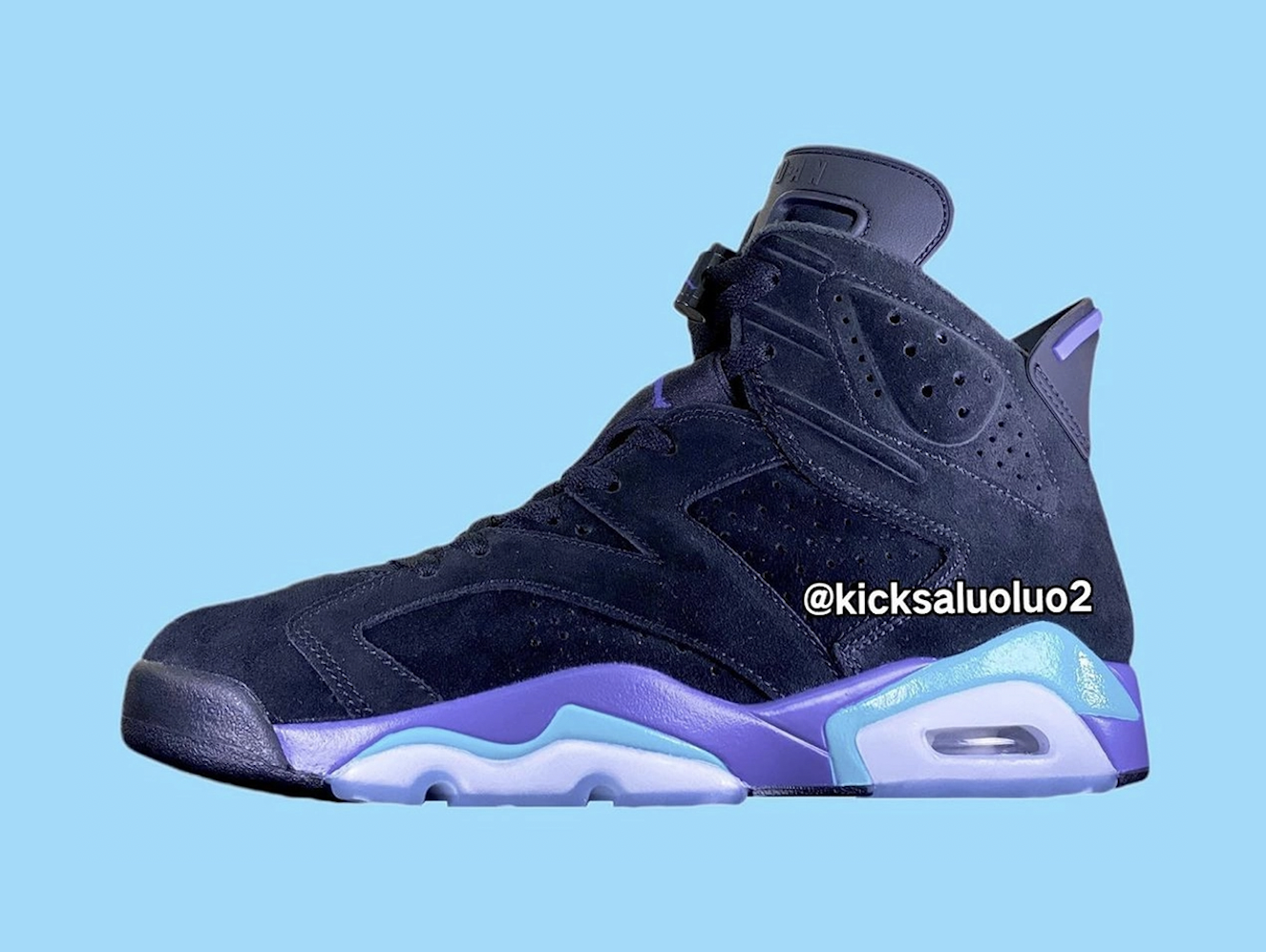 the Air Jordan XII Obsidian has been retro before but in a ...