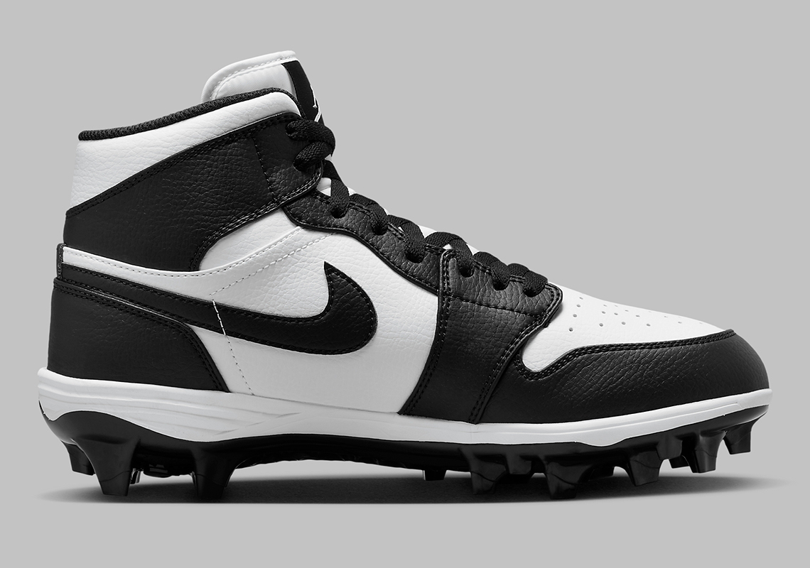 Air Jordan 1 "Panda" Cleats FJ6805-100 FJ6245-100 | SneakerNews.com