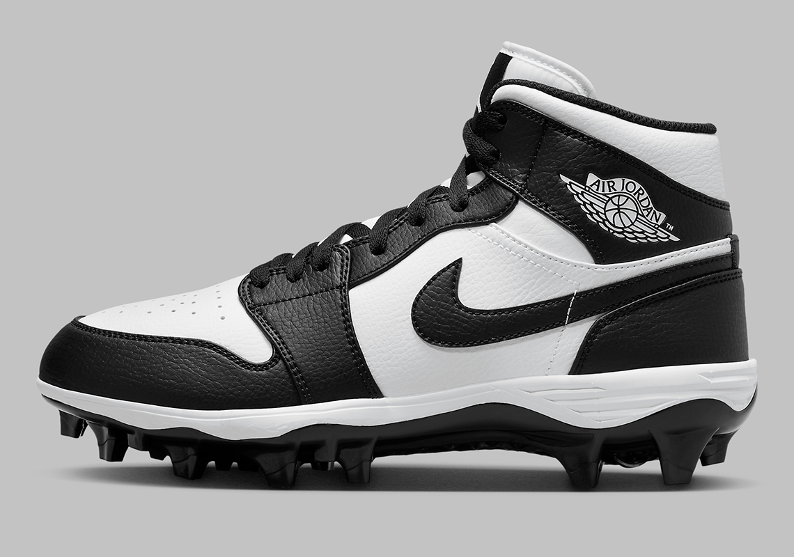 Air Jordan 1 "Panda" Cleats FJ6805-100 FJ6245-100 | SneakerNews.com
