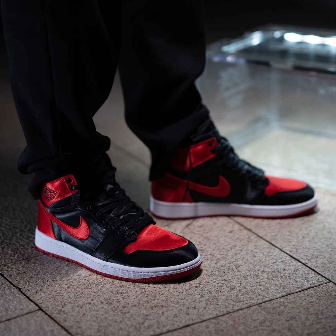 Air Jordan 1 "Satin Bred" (2023) FD4810-061 Release | SneakerNews.com