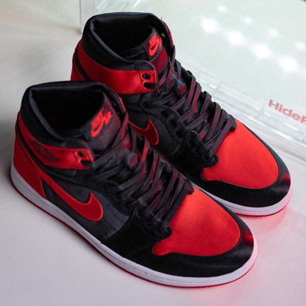 Air Jordan 1 "Satin Bred" (2023) FD4810-061 Release | SneakerNews.com