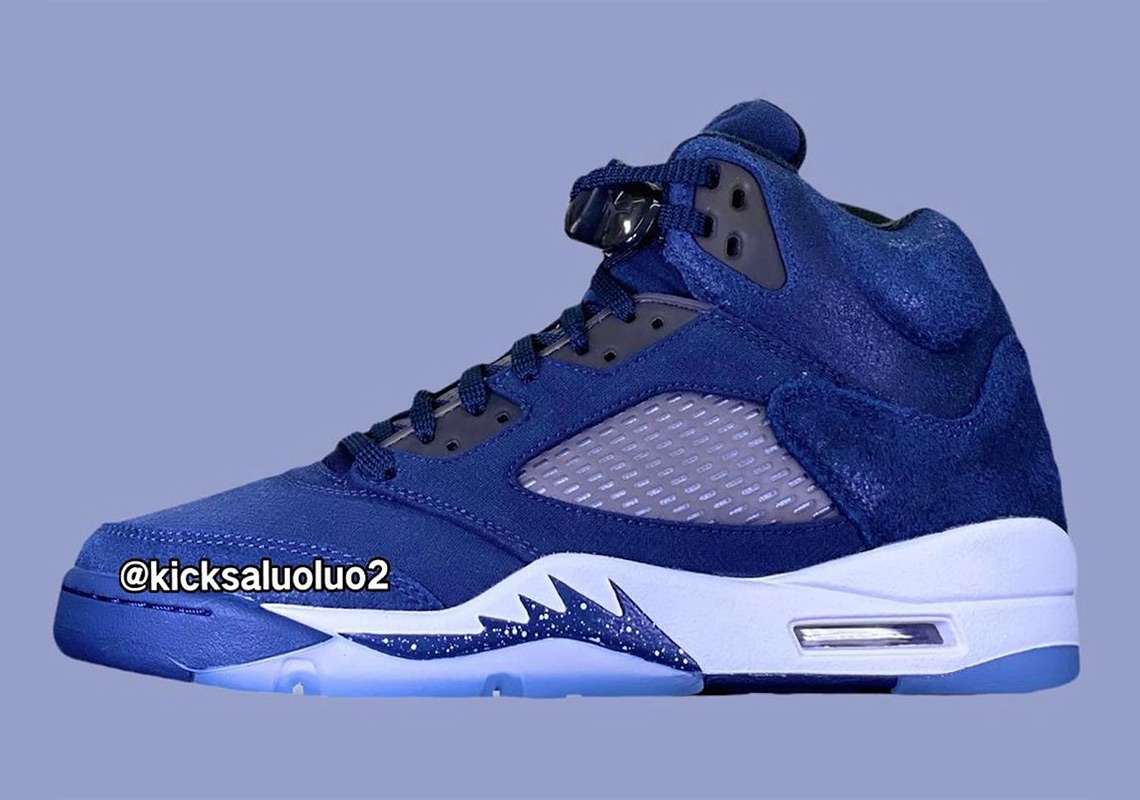 Air Jordan 5 "Midnight Navy" FD6812-400 | SneakerNews.com