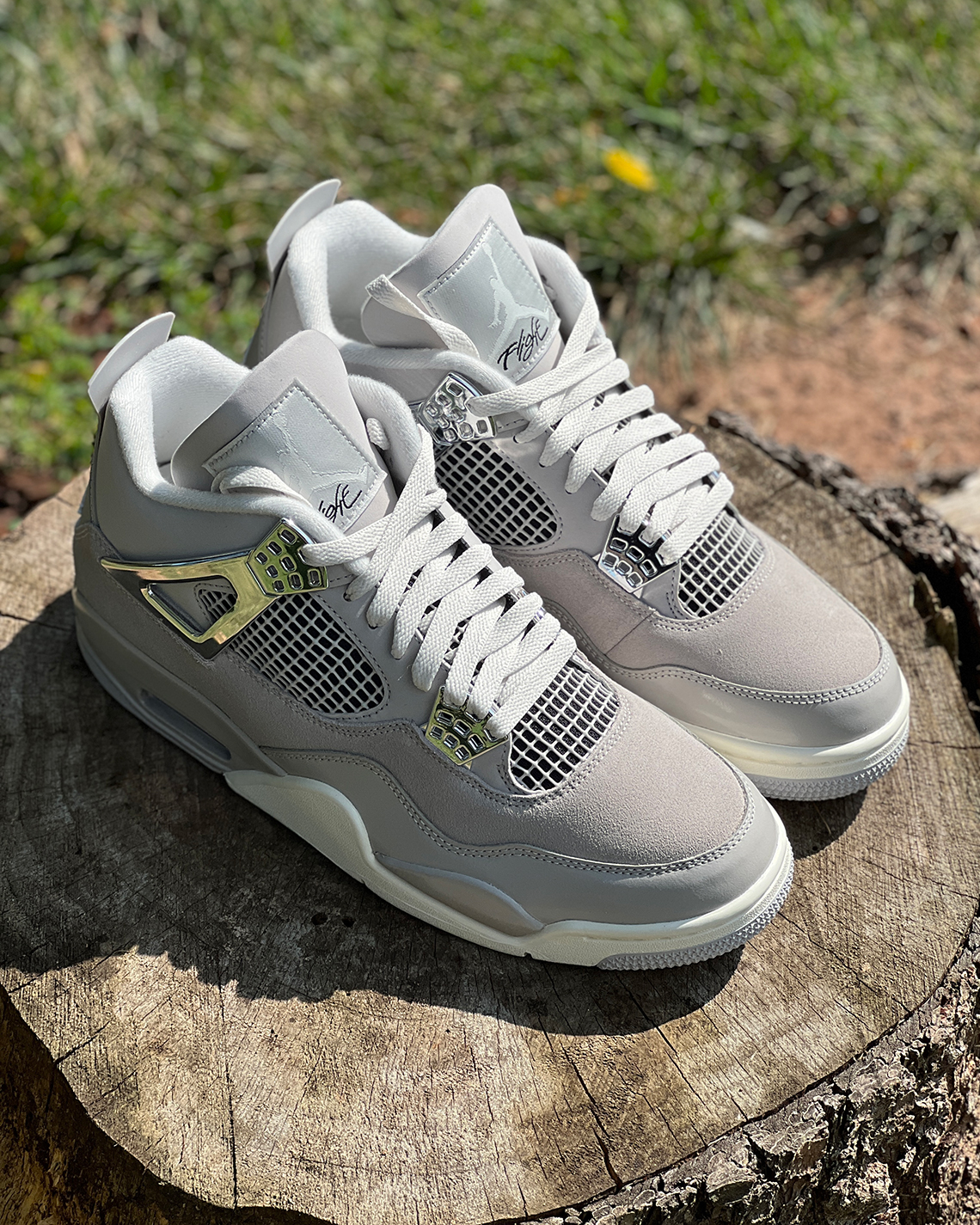 Air Jordan 4 Womens Frozen Moments AQ9129-001 | SneakerNews.com