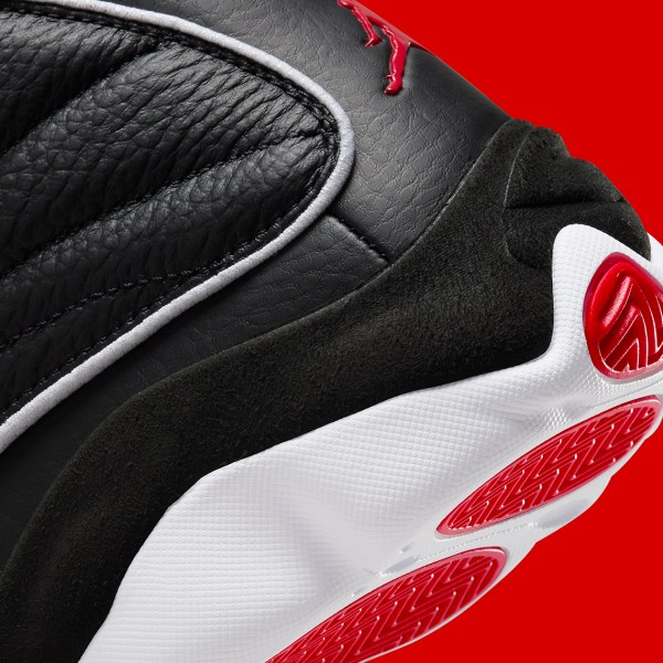 Jordan Pro Strong "Playoffs" DC8418-062 | SneakerNews.com