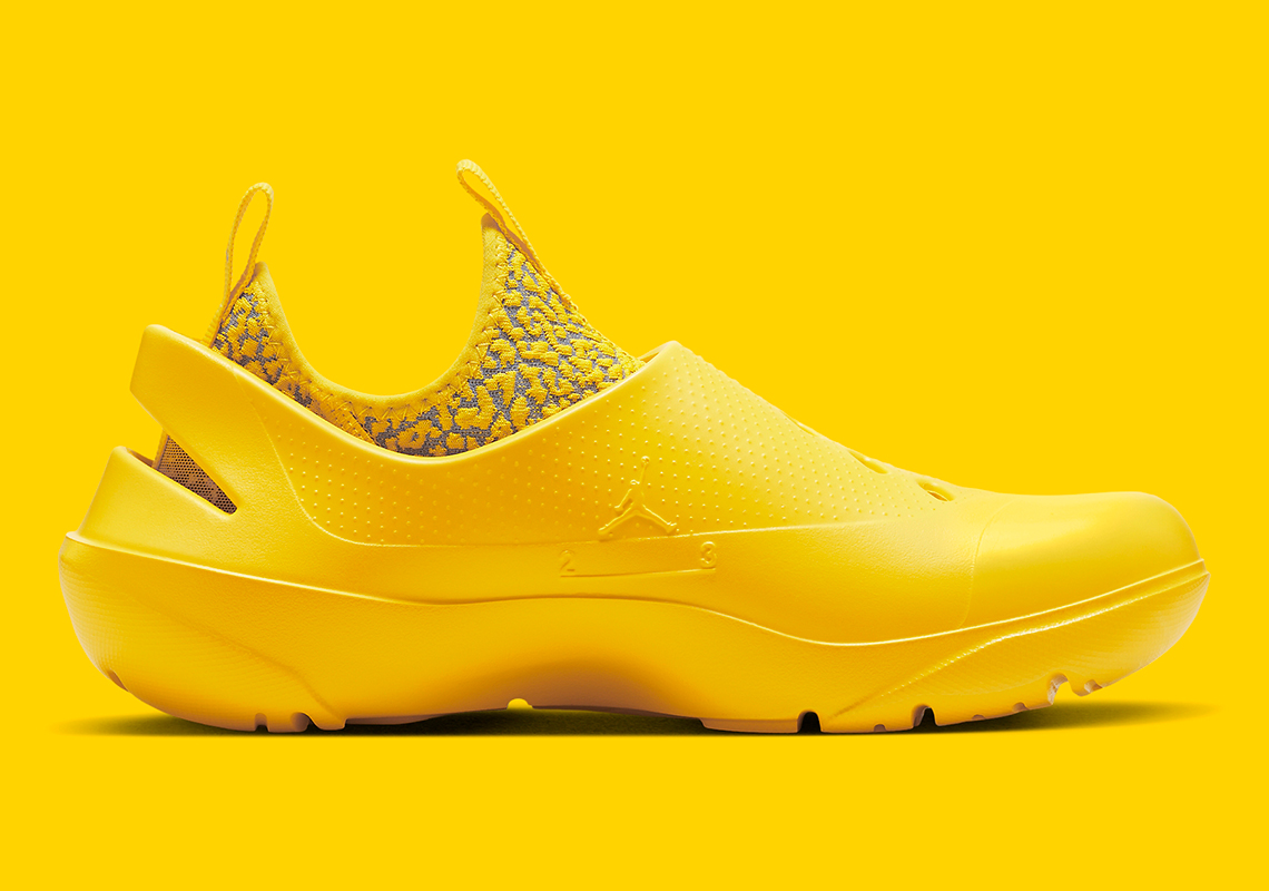 Jordan System 23 Clog "Yellow" DN4890-701 | SneakerNews.com