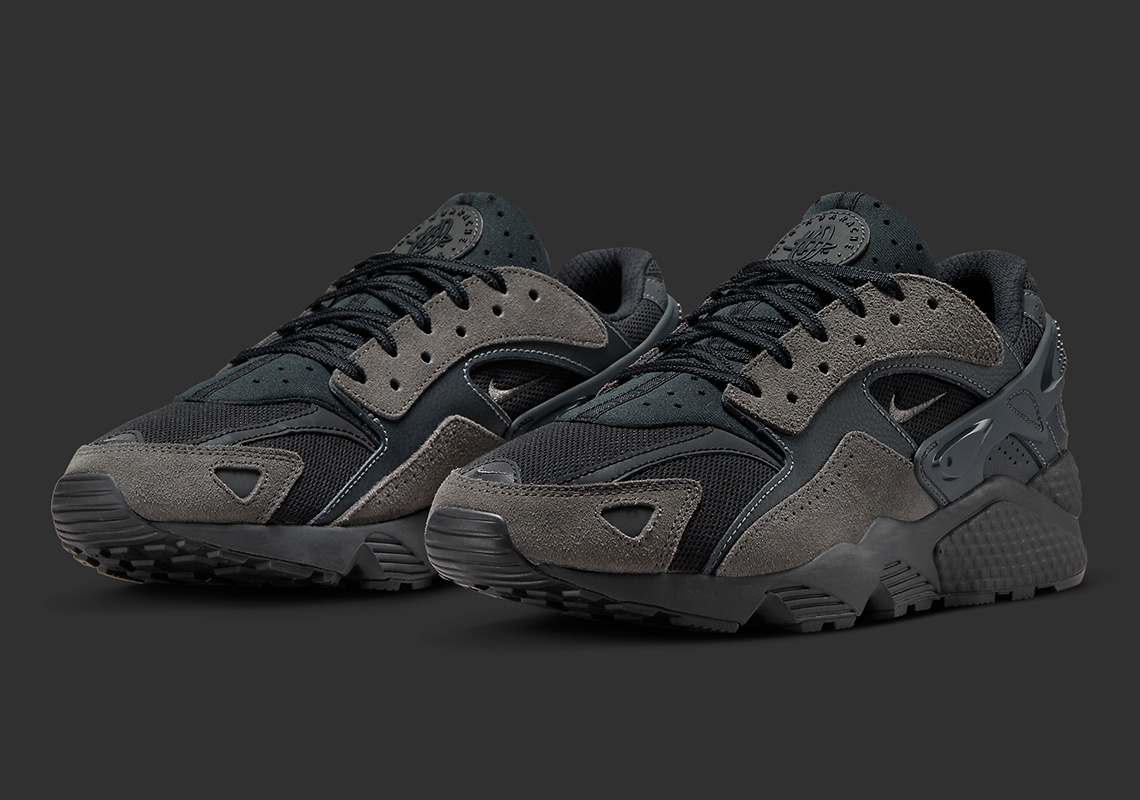 Nike Air Huarache Runner "Anthracite" DZ3306-002 | SneakerNews.com