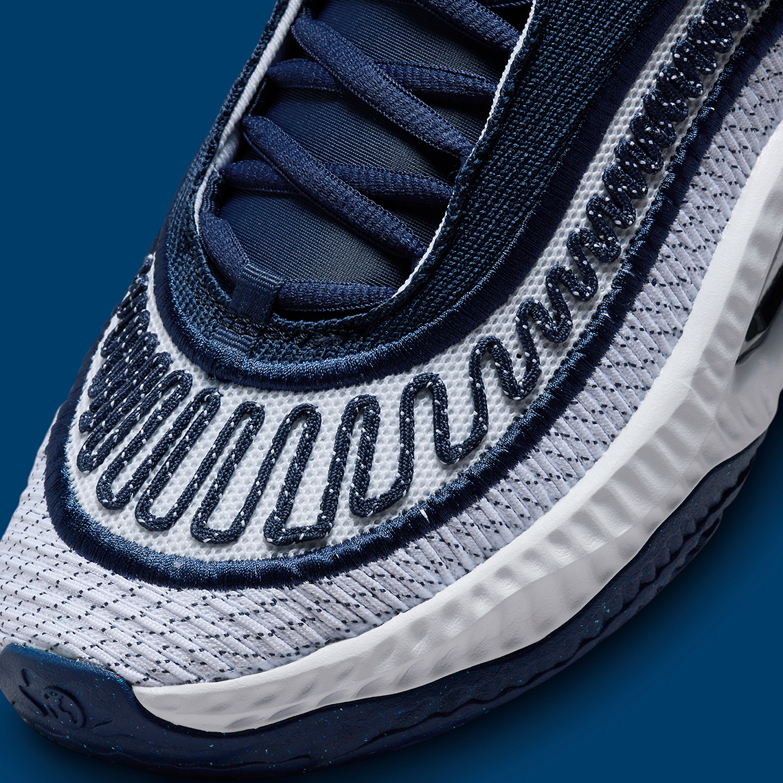 Nike Cosmic Unity 3 TB Release Date | SneakerNews.com