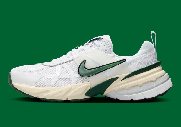 Nike Runtekk "White/Sail/Green" FD0736-101 | SneakerNews.com