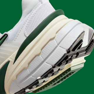 Nike Runtekk "White/Sail/Green" FD0736-101 | SneakerNews.com