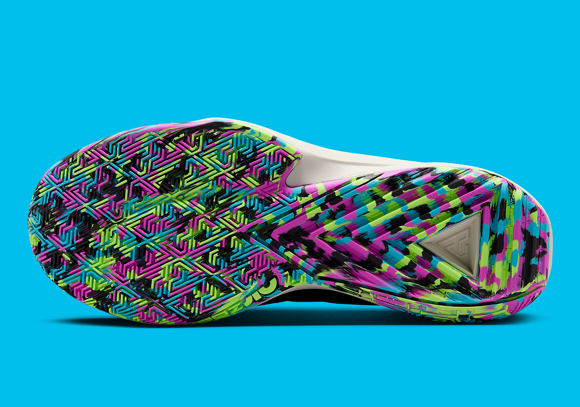 Nike Zoom Freak 5 "Multi-Color" DX4996-002 | SneakerNews.com