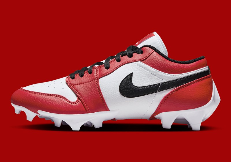 Air Jordan 1 "Chicago" Football Cleats FJ6245-106 FJ6805-106 ...