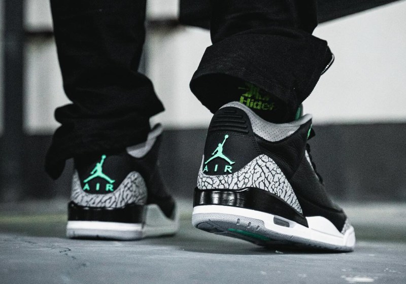 Air Jordan 3 "Black/Green Glow" CT8532-031 | SneakerNews.com