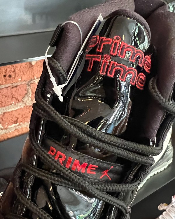 Hometown Seattle Baseball Cleats PE Collection Display | SneakerNews.com