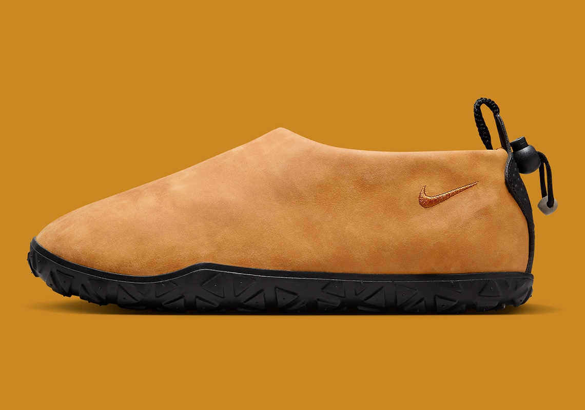 Nike ACG Air Moc "Wheat Suede" FV4569-200 | SneakerNews.com