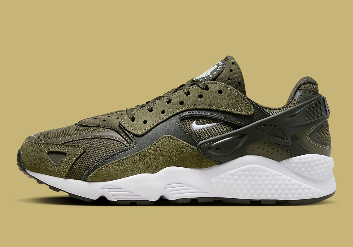 Nike Air Huarache Runner Olive Black DZ3306-300 | SneakerNews.com